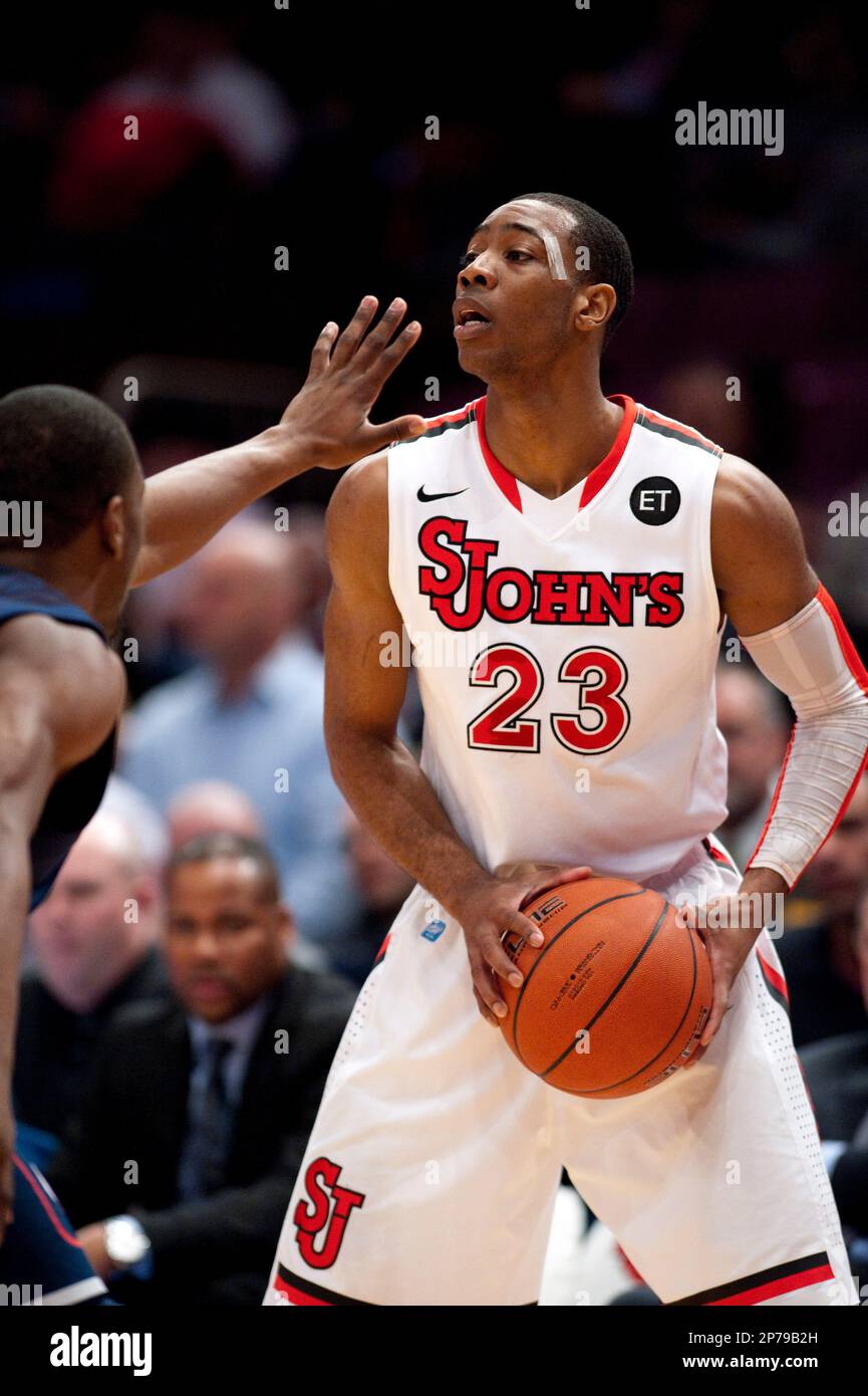 February 10 2011: St. John's guard Paris Horne (23) looks to make a ...