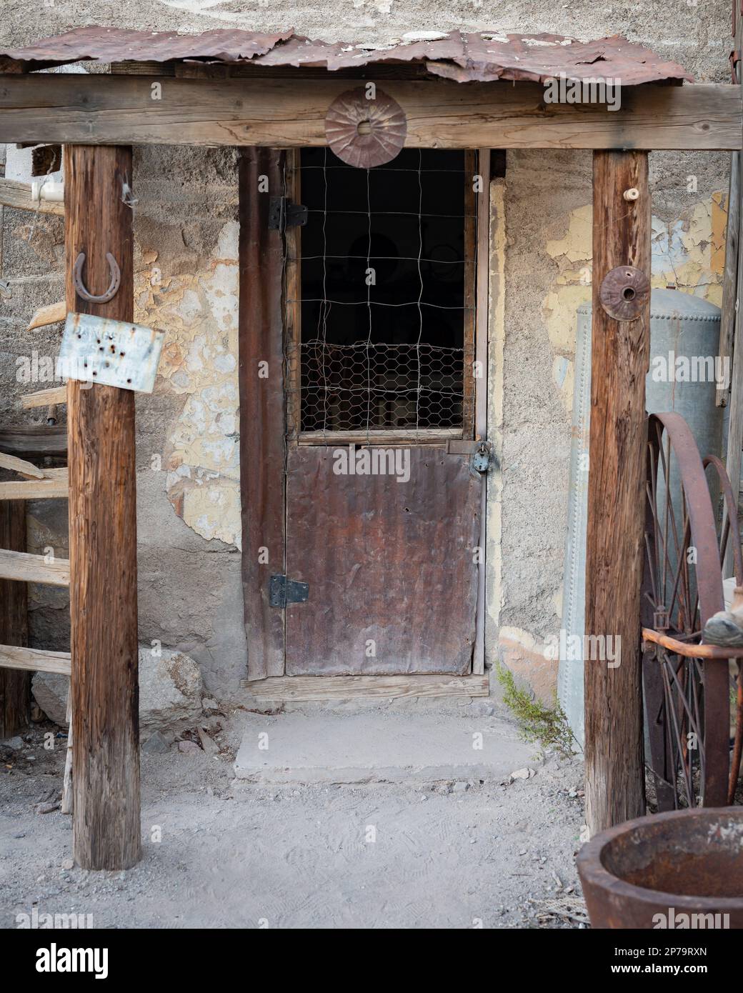 Entrance gate to the old gold mine in the western town of Oatman Stock ...