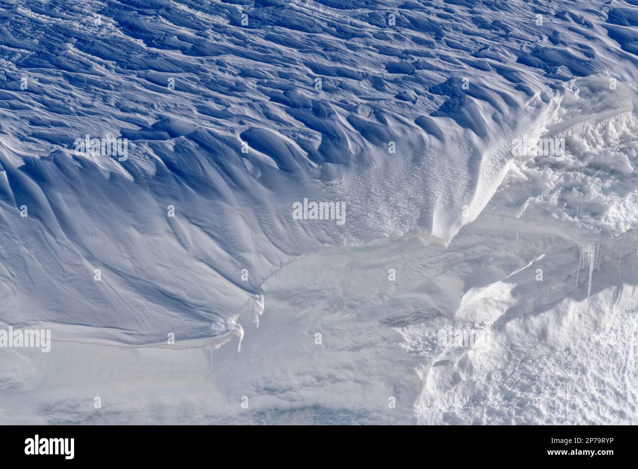 Structured snow cornices in an ice and snow landscape, Gemmi, Valais ...