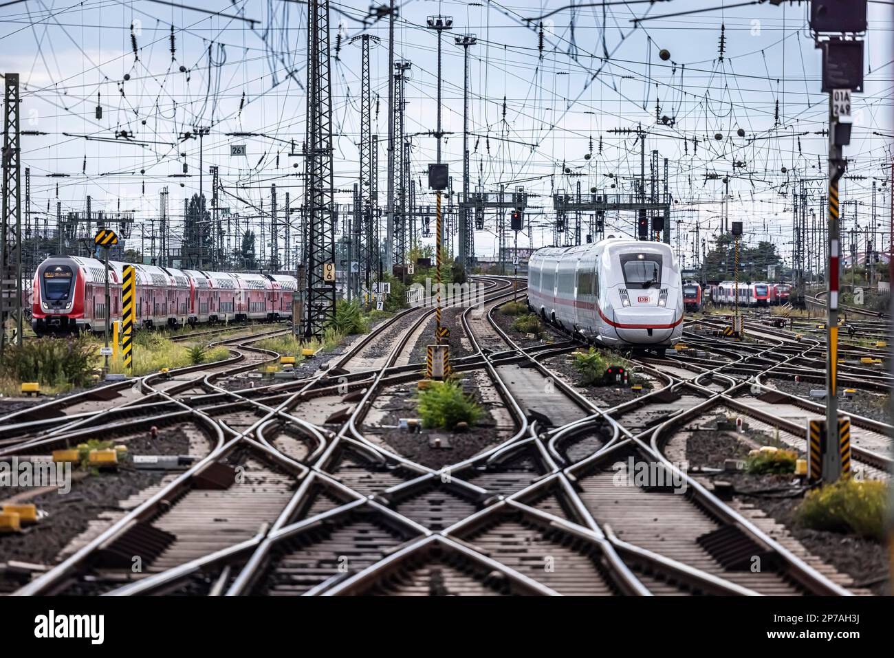 Regional rails hi-res stock photography and images - Alamy