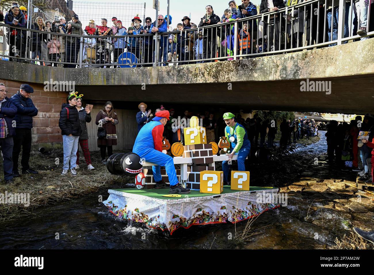 Zuber Mario Brothers on the river Schiltach, Da-Bach-na-Fahrt ...