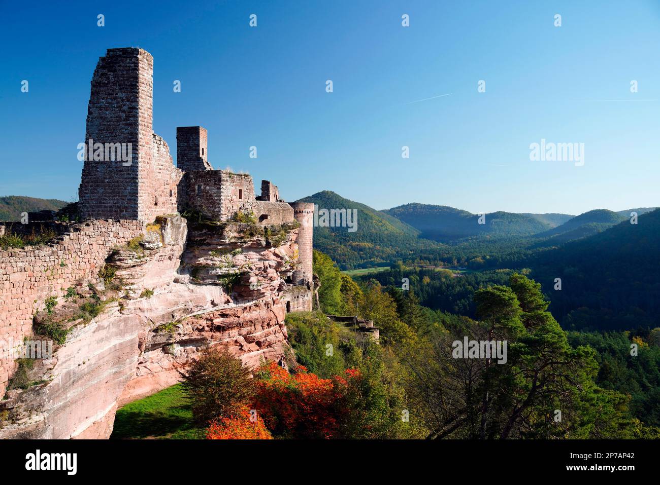 Ruin, medieval rock castle, Dahn castle group, Palatinate Forest ...