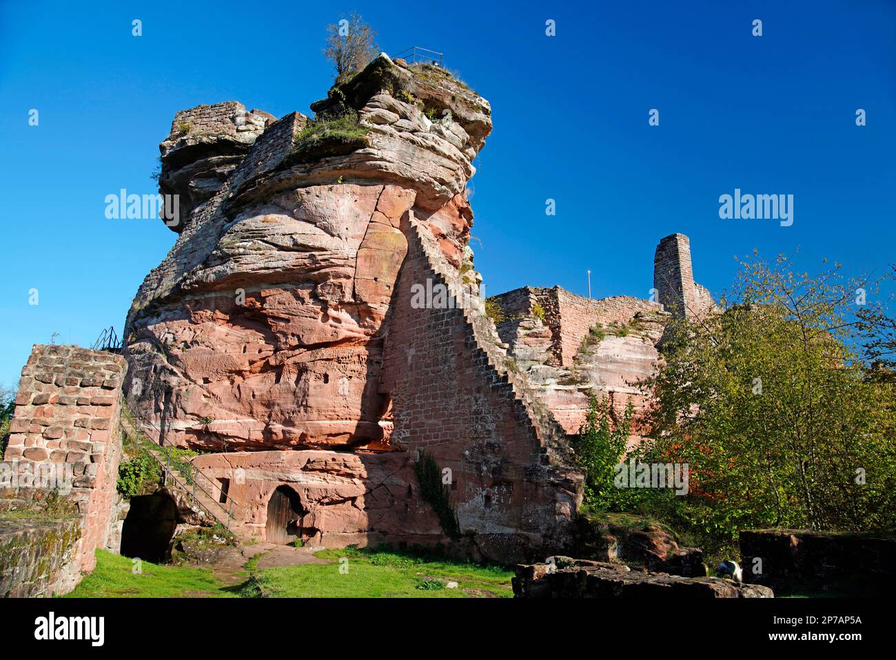 Ruin, medieval rock castle, Dahn castle group, Palatinate Forest ...