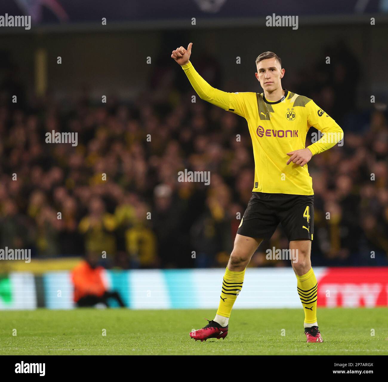 Nico schlotterbeck borussia dortmund hi-res stock photography and ...