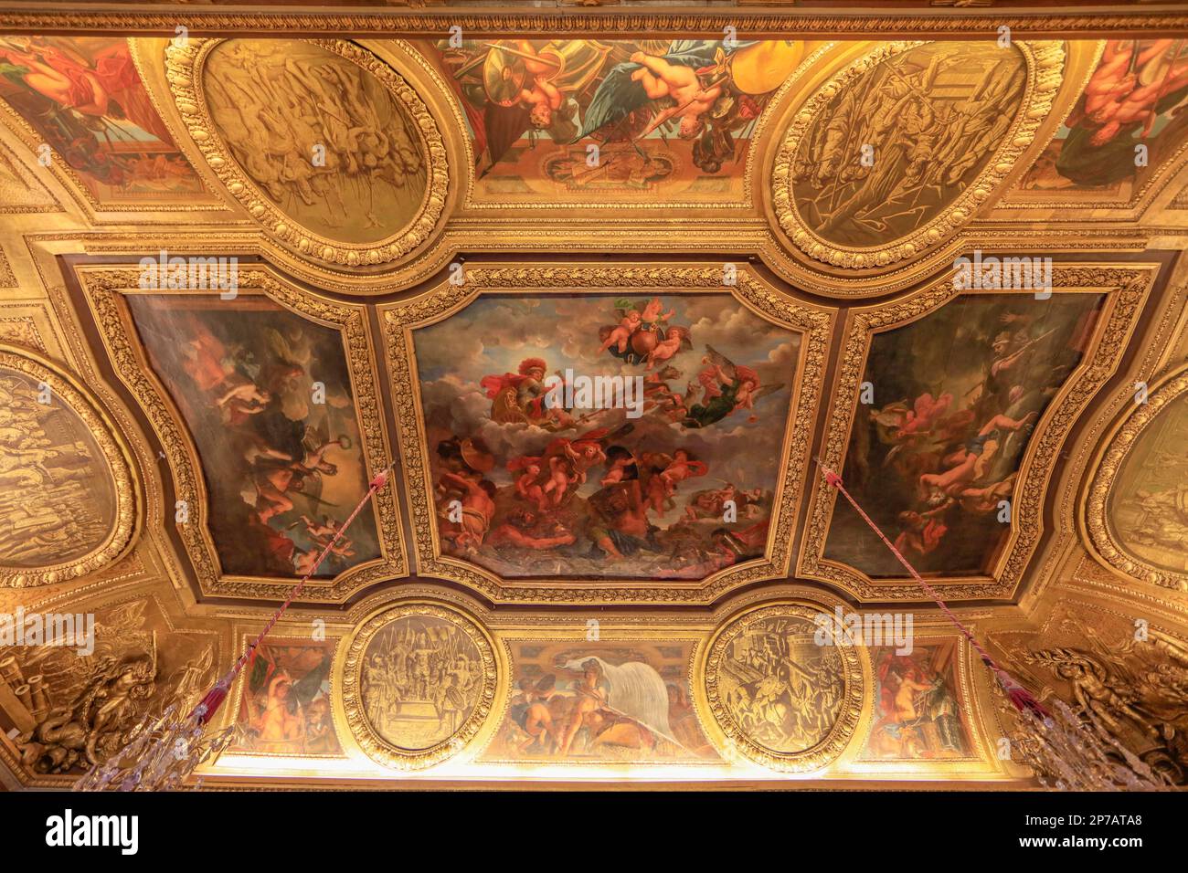 Ceiling painting Salon de Mars, Chateau de Versailles, Yvelines ...