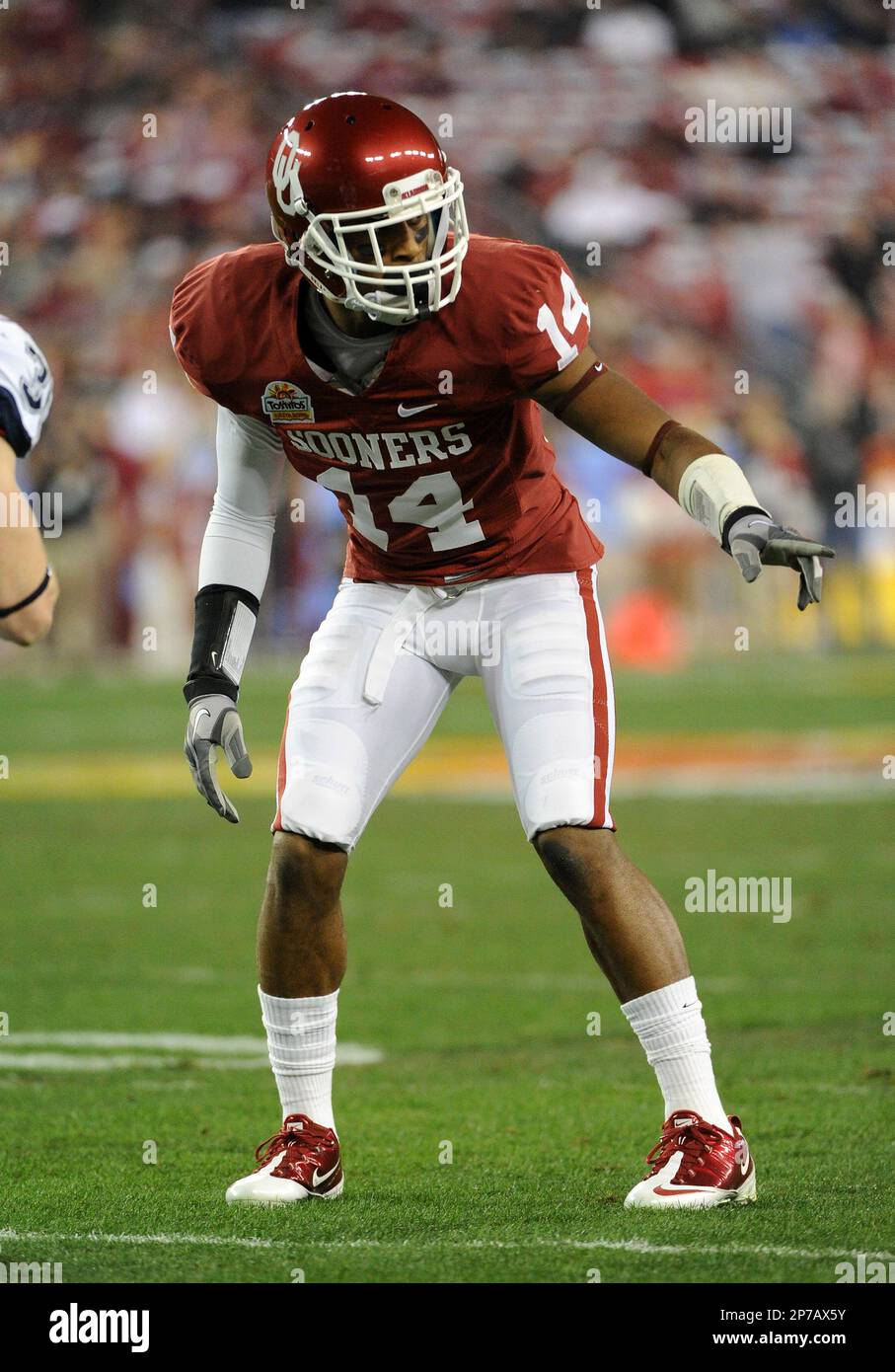 January 1, 2011: Aaron Colvin of Oklahoma in action during the Tostitos ...