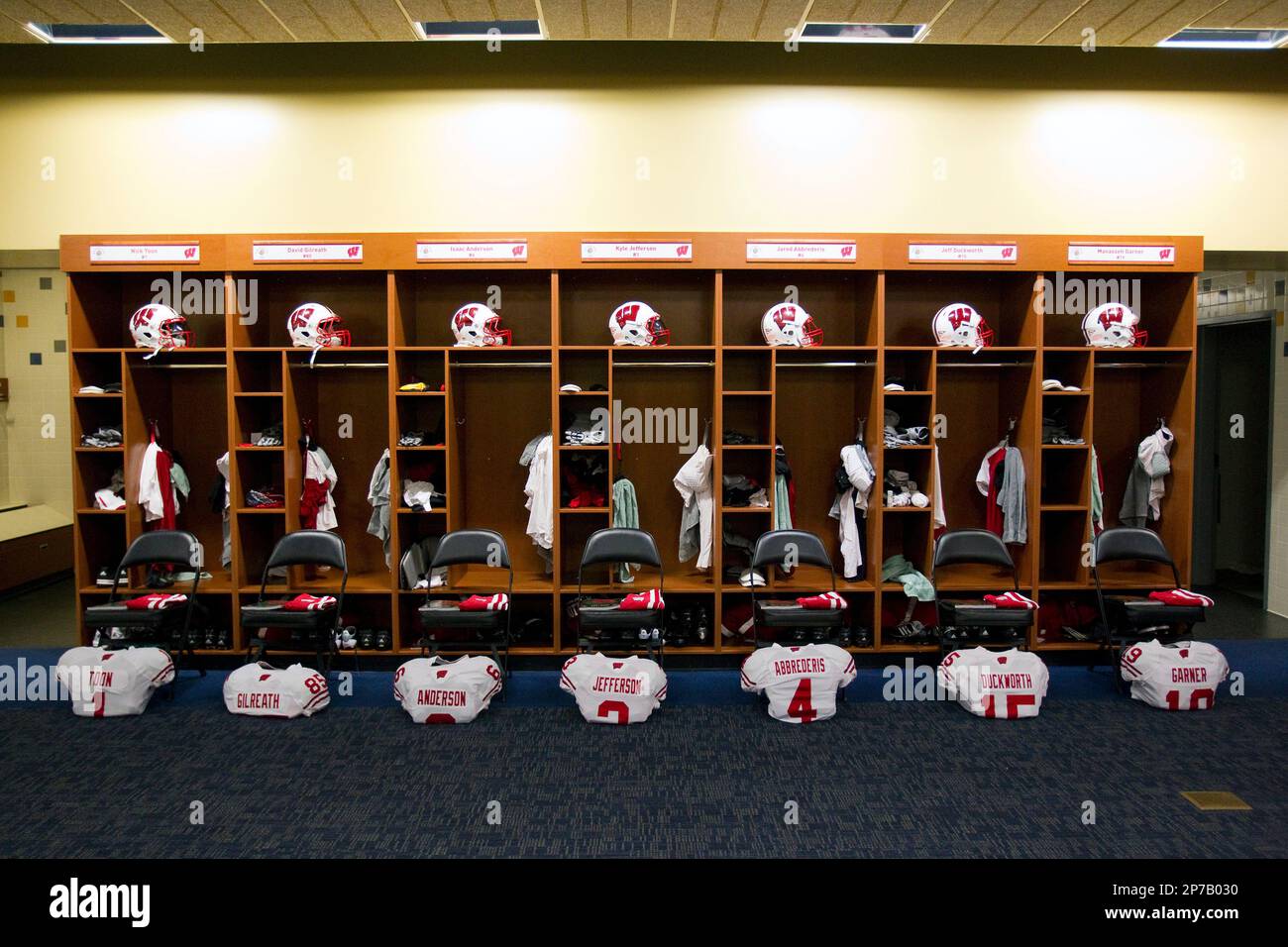 A general view of the Wisconsin Badgers locker room prior to the 2011 ...