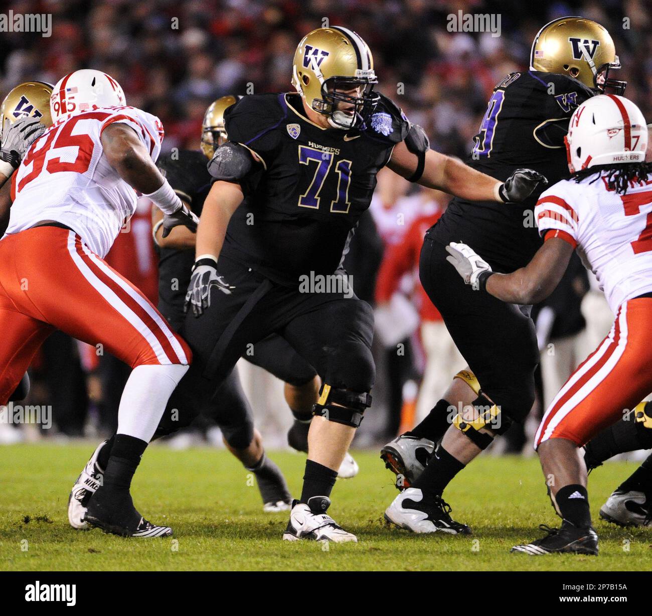December 30, 2010: Cody Habben of Washington in action during the ...