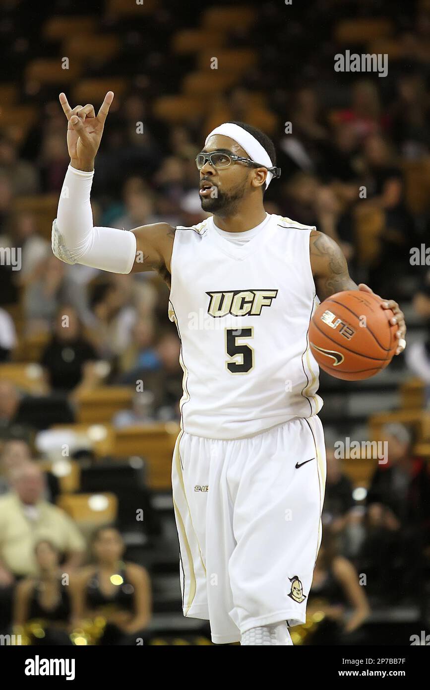 Central Florida guard Marcus Jordan (5) gives instructions against ...