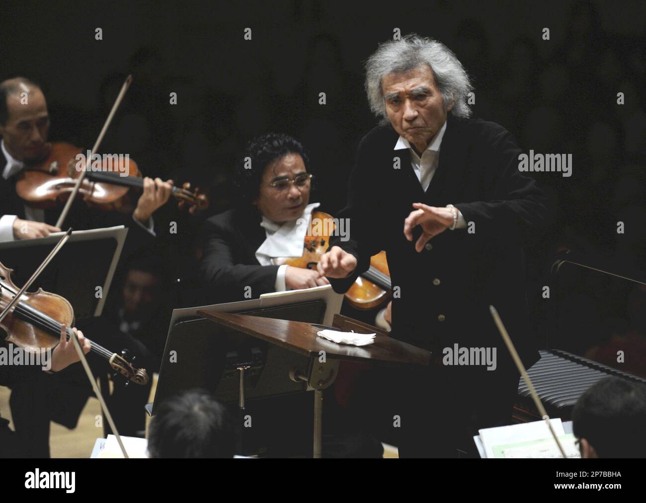 Legendary Japanese conductor Seiji Ozawa, 75, takes the baton for his ...