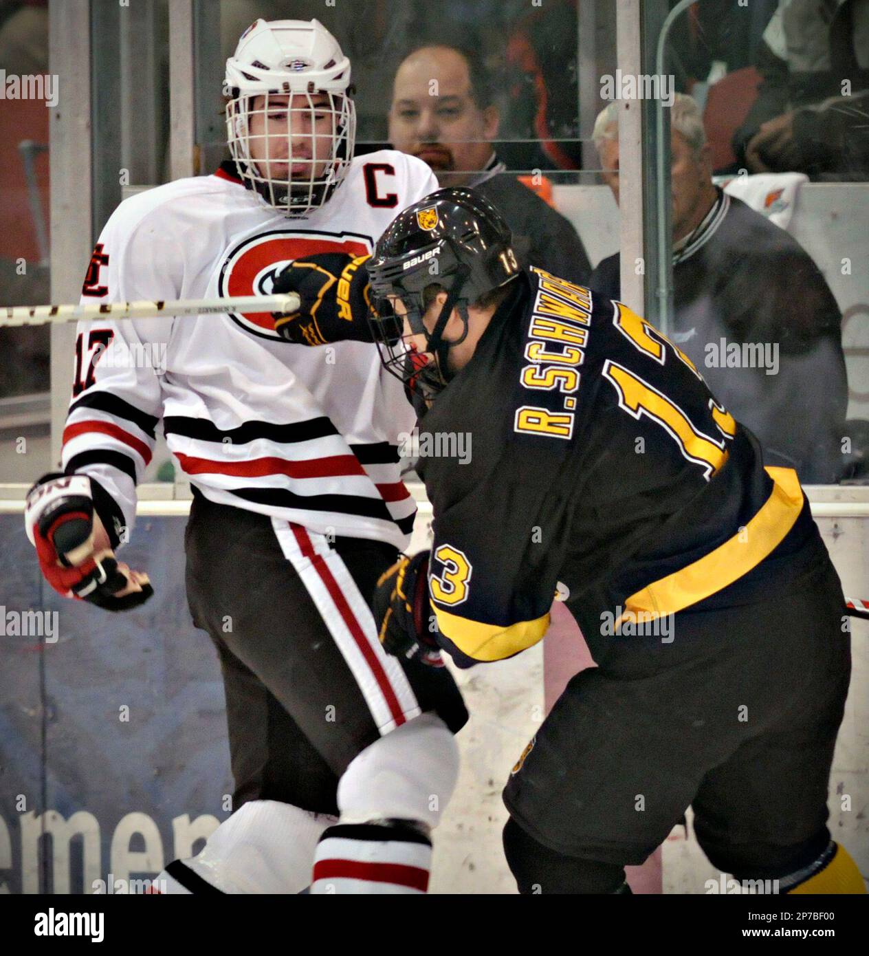 Colorado college st cloud state hockey hi-res stock photography and images - Alamy
