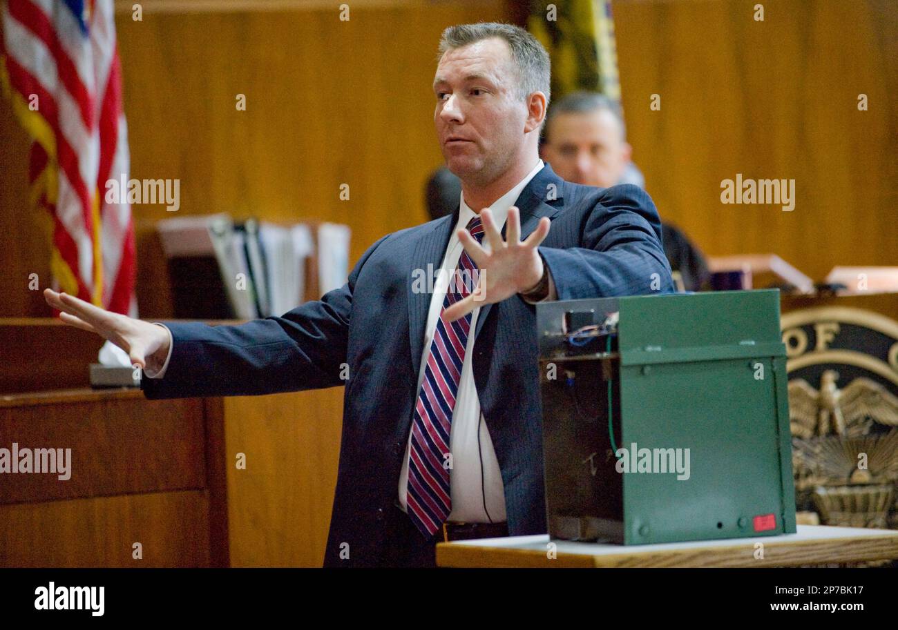 Matt Kemmy, Marion County Deputy District Attorney, delivers closing ...