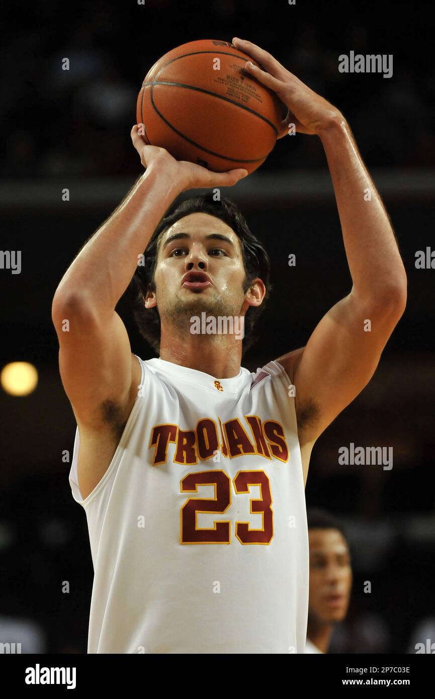 University of Southern California forward Keith Wilkinson (23) shoots a ...