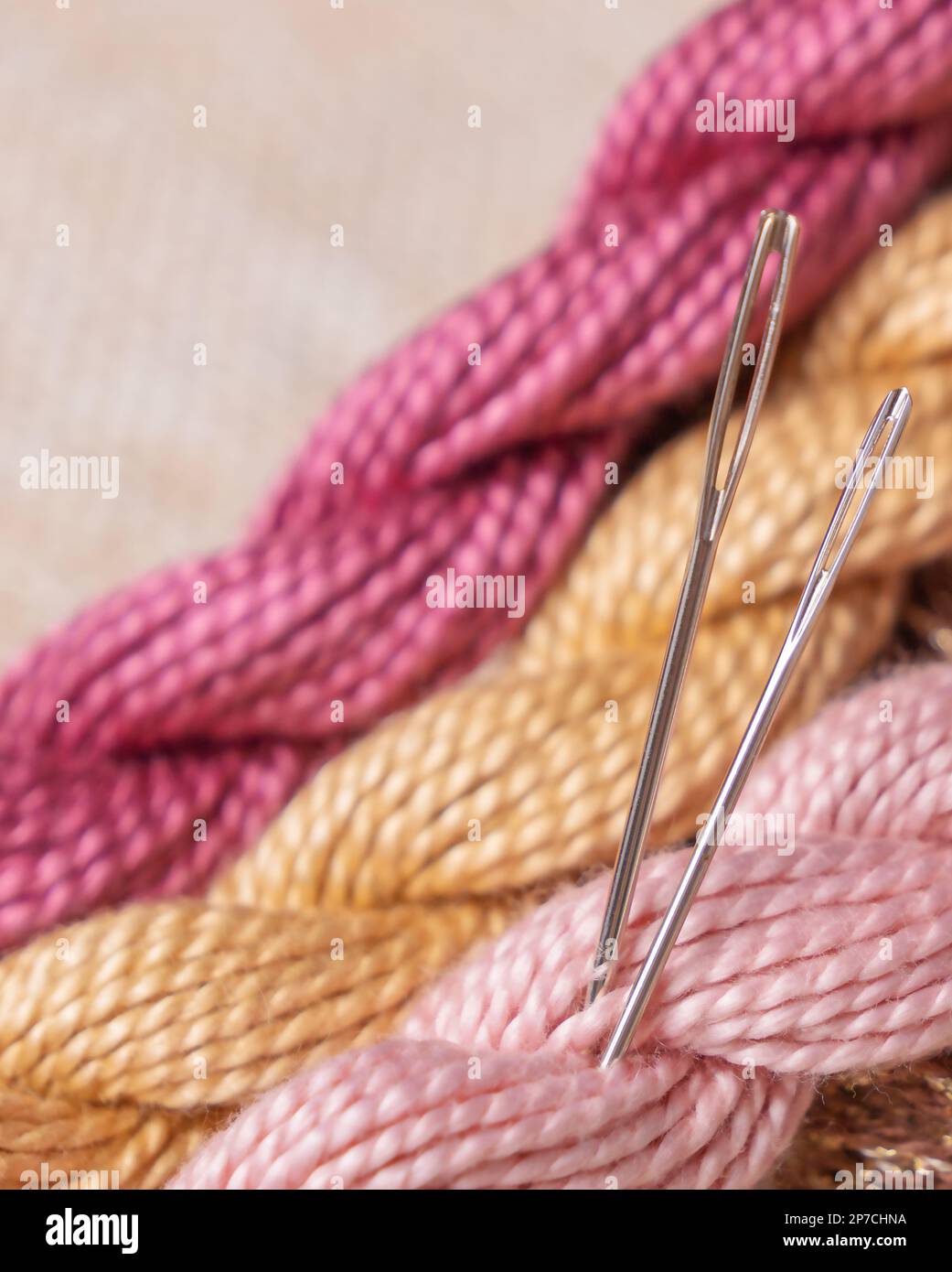 Two needles hi-res stock photography and images - Alamy