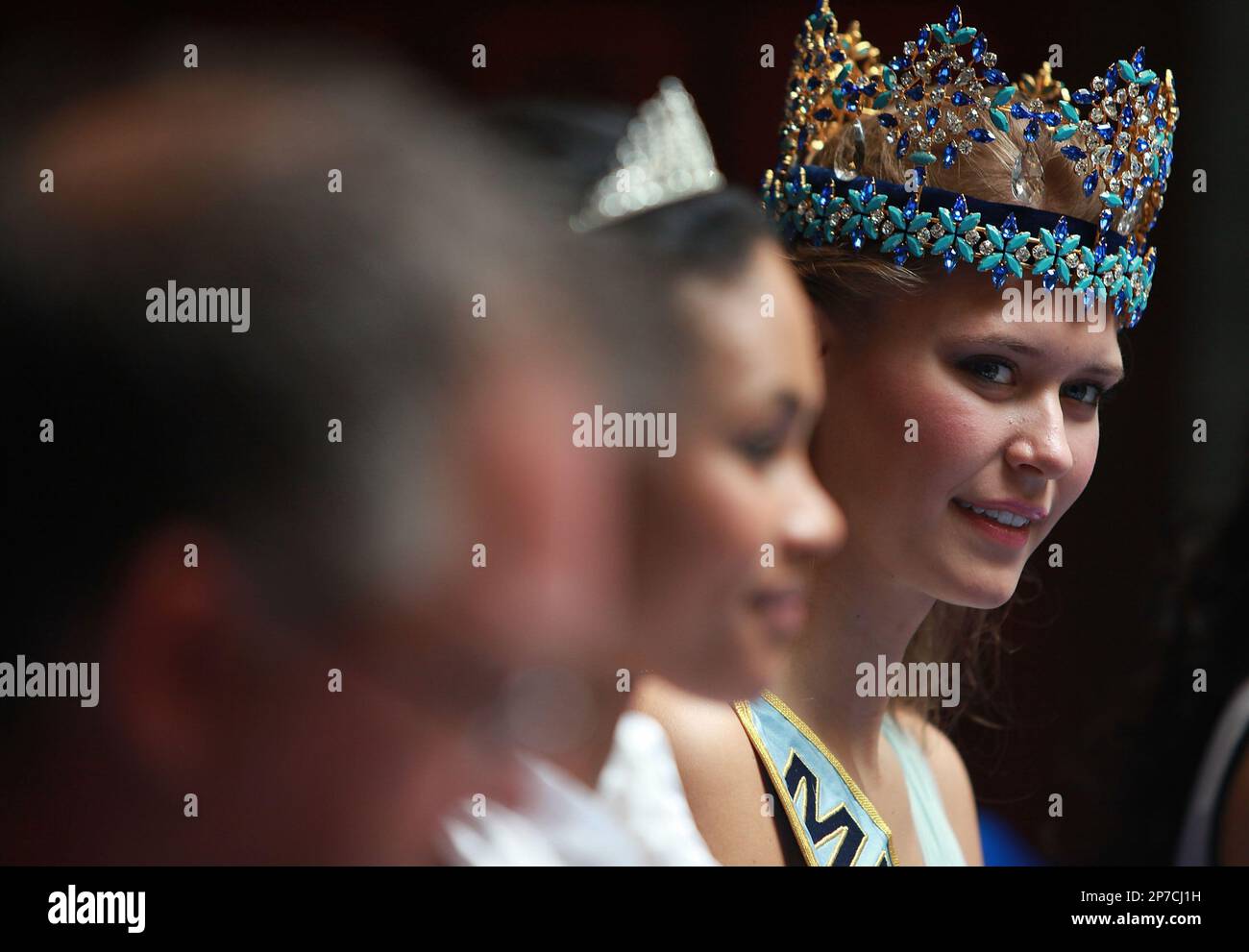 Miss USA Alexandria Mills, crowned the winner of the 2010 Miss World ...