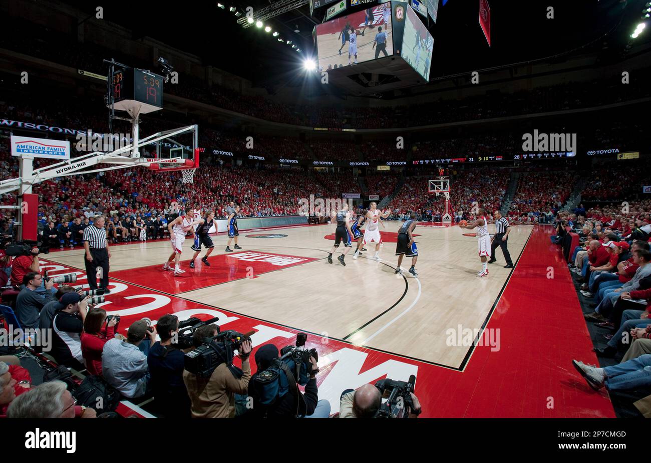 A general view of the Kohl Center during the Wisconsin Badgers NCAA ...