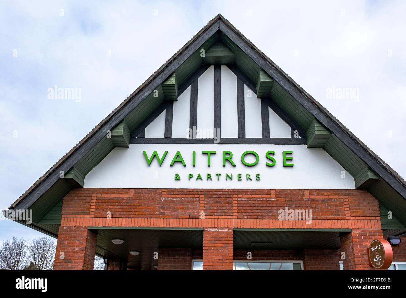 Waitrose logo hi-res stock photography and images - Alamy