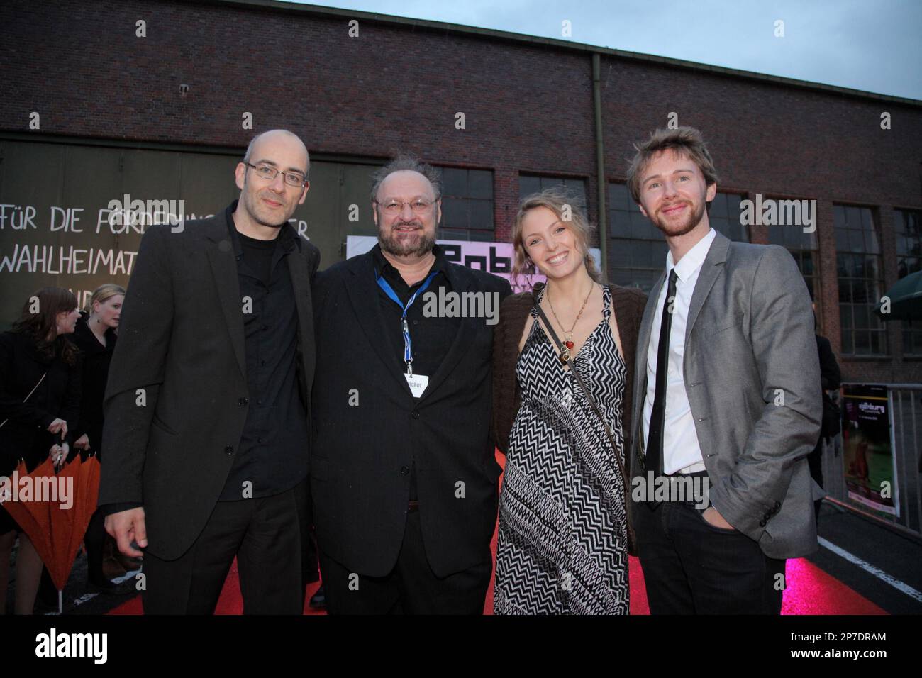 Der Leiter des Filmfestes Oldenburg, Torsten Neumann (v.l.), Regisseur ...