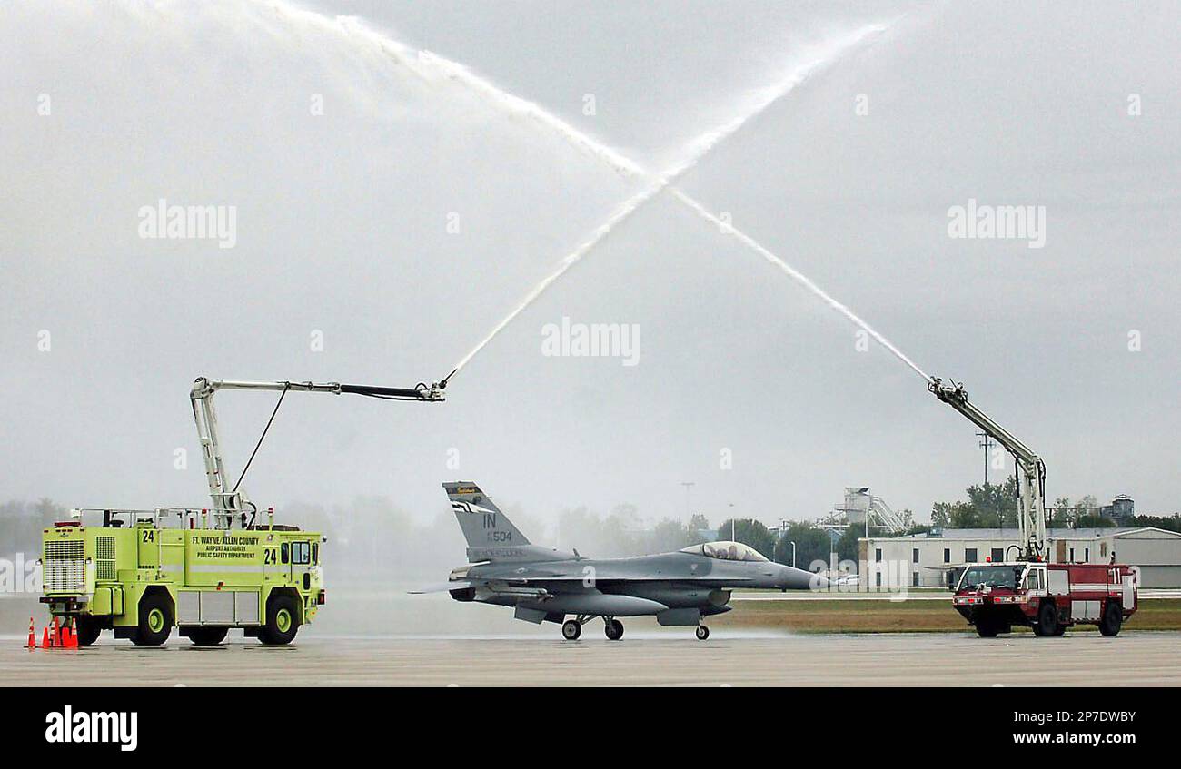After his final landing in an F-16, Col. Jeff Soldner gets a ceremonial ...