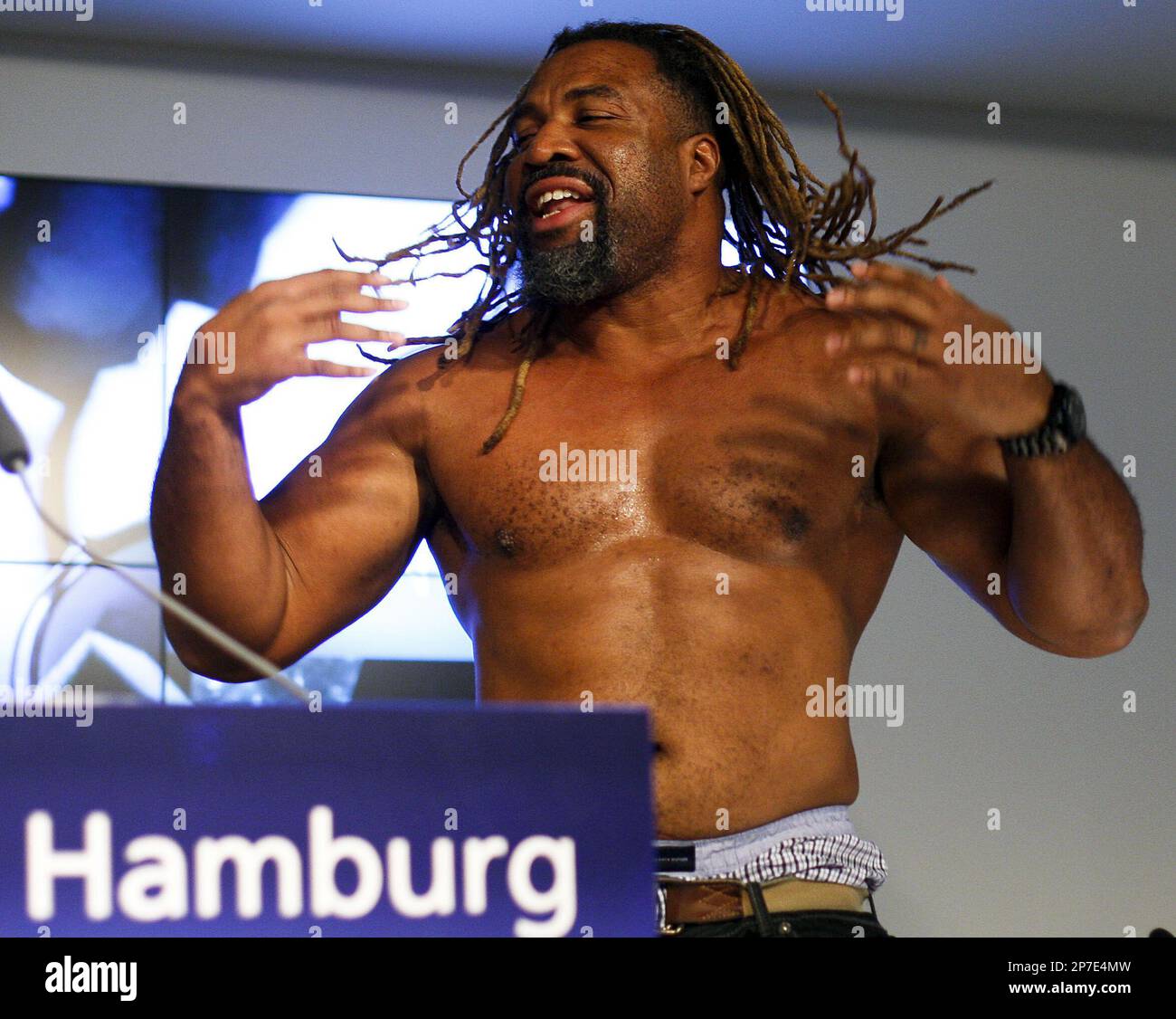 Der US-amerikanische Boxer Shannon Briggs posiert am Dienstag, 31 ...
