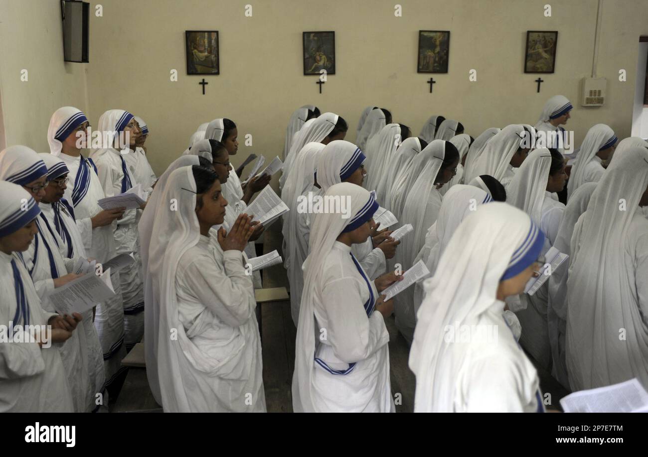 Nuns belonging to the order of the Missionaries of Charity take part in ...