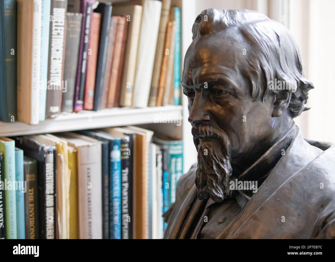 Books in the Library Room at the Royal Institution of Great Britain ...