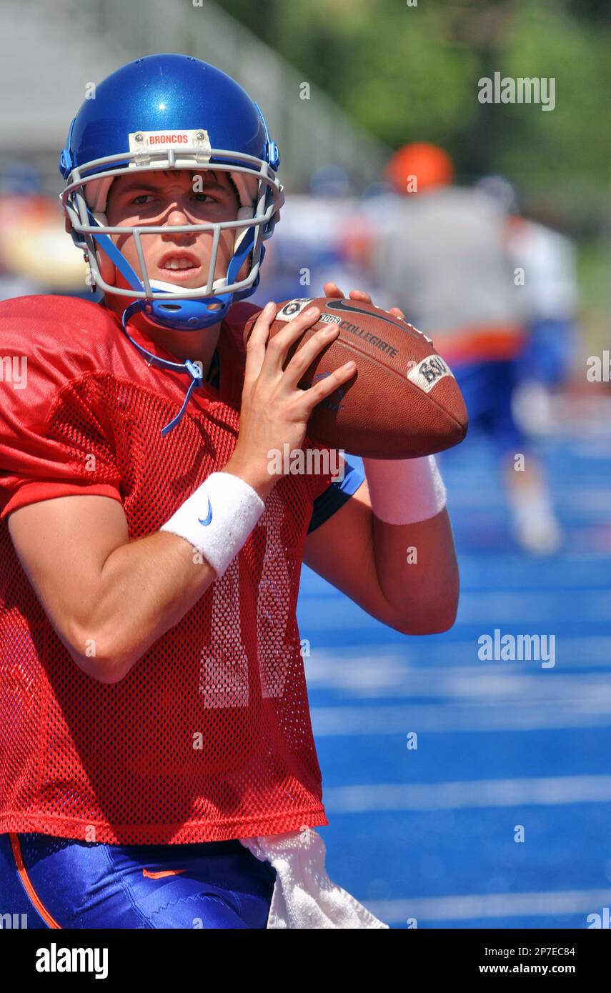Boise State quarterback Kellen Moore drops back to pass during an NCAA ...