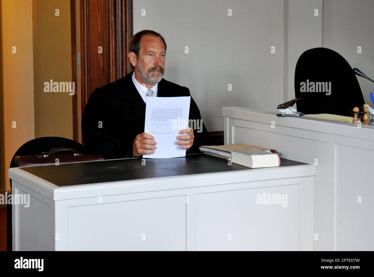 Der Verteidiger der Sozialarbeiterin des am 11. Maerz 2009 im Alter von ...