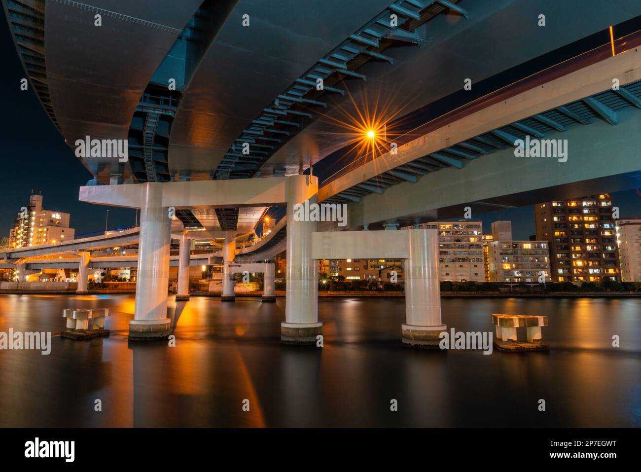 Beautiful landscape of architecture with Tokyo highway Bridge, Japan ...