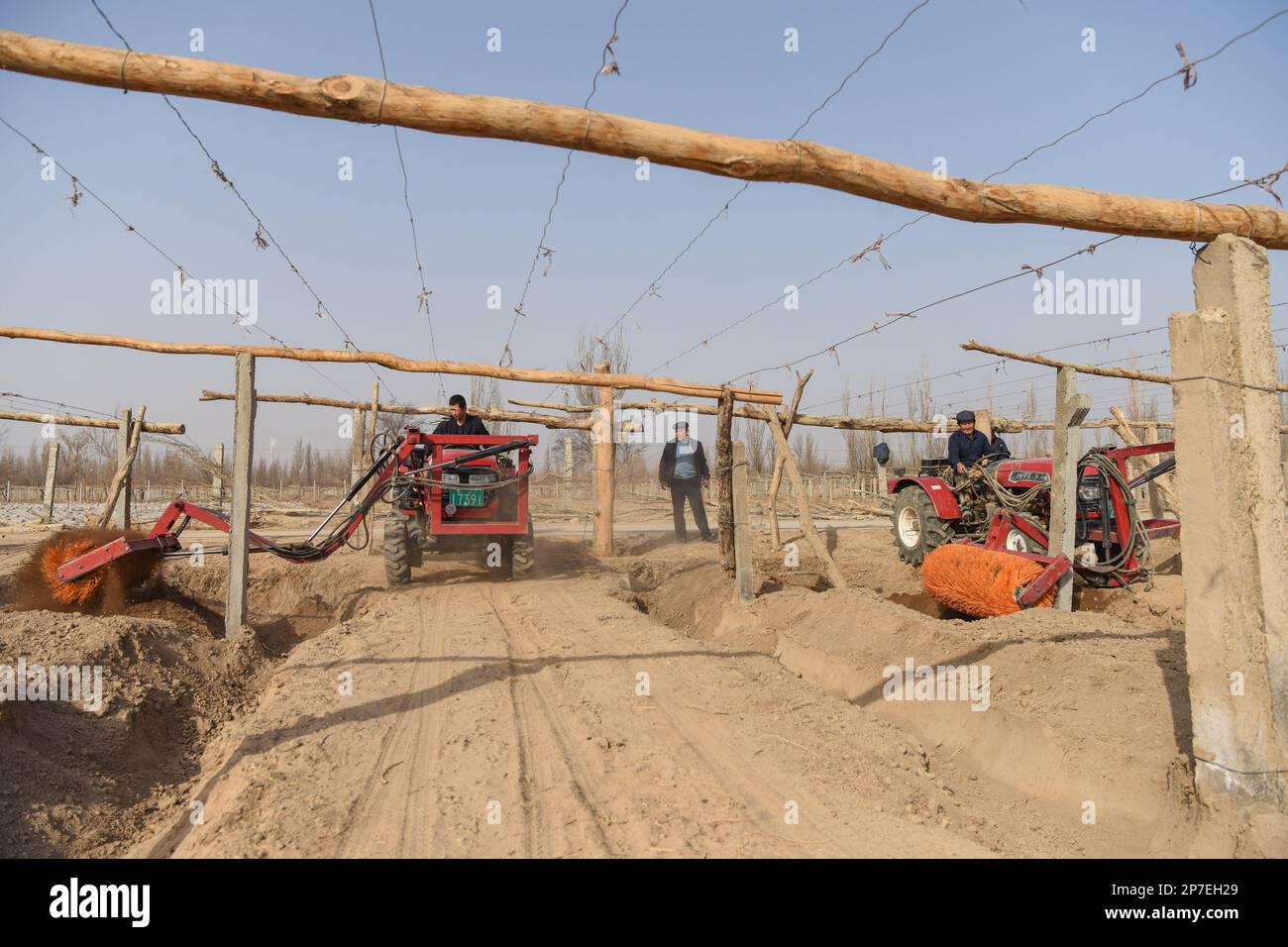 Underground farming hi-res stock photography and images - Alamy