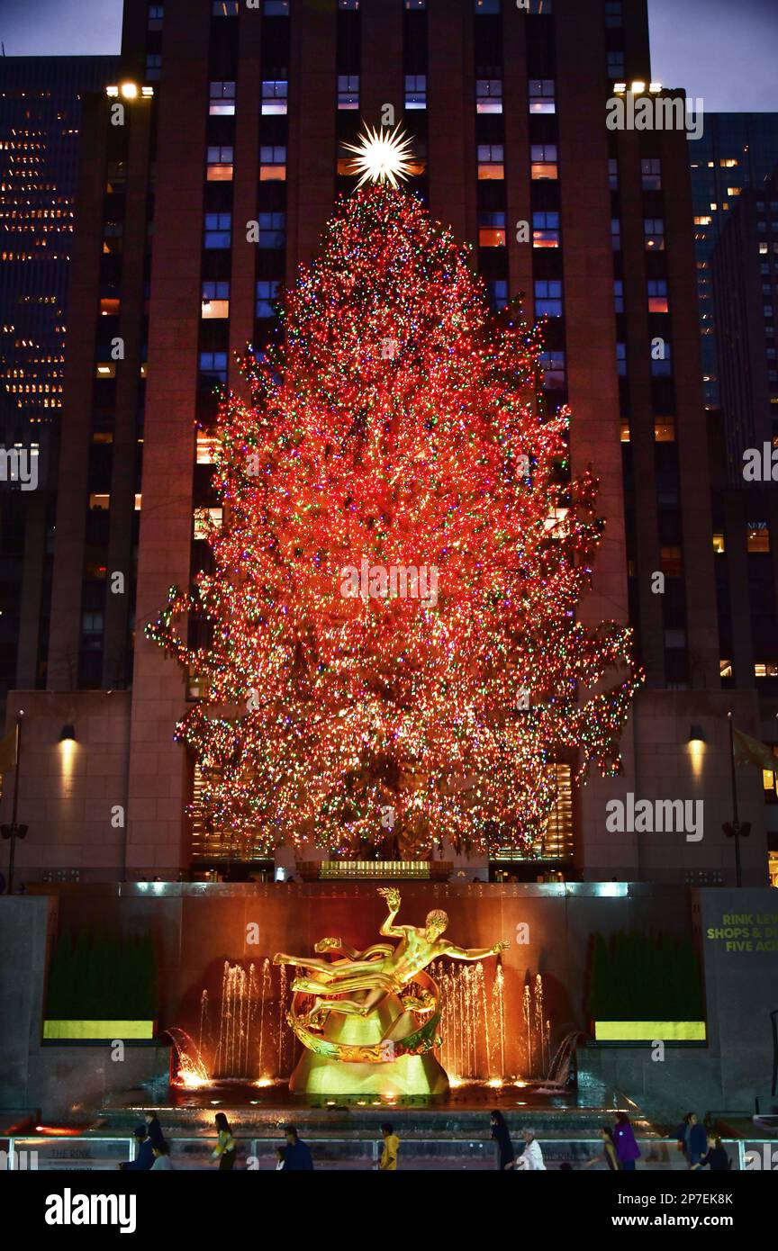 Ice Rink at Rockefeller Center with Christmas Tree at Night, New York ...