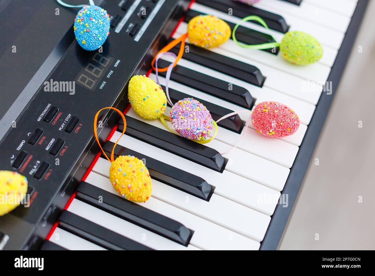 Toy grand piano hi-res stock photography and images - Alamy