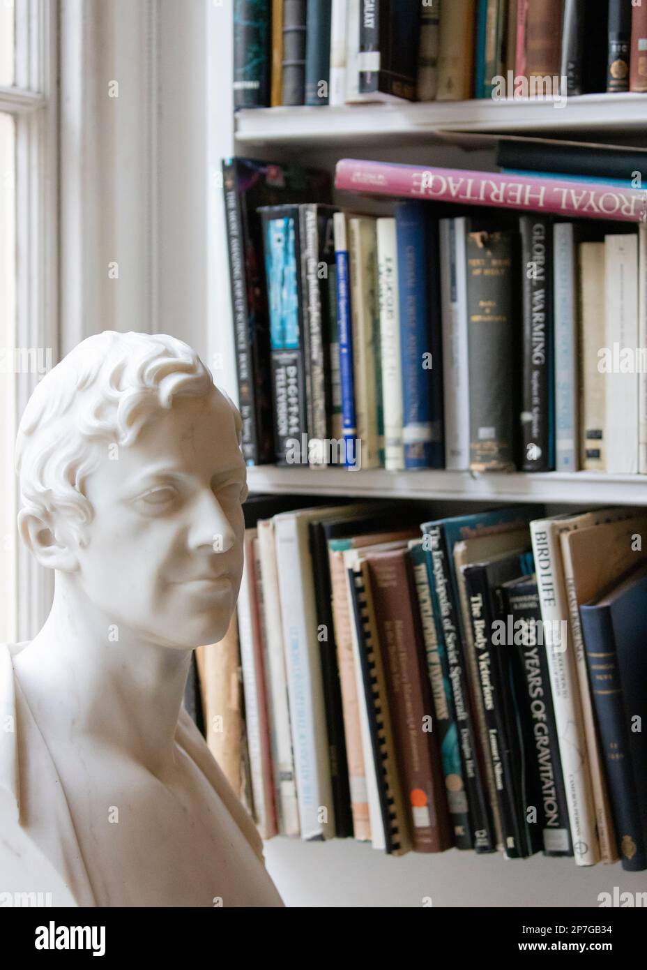Books in the Library Room at the Royal Institution of Great Britain ...