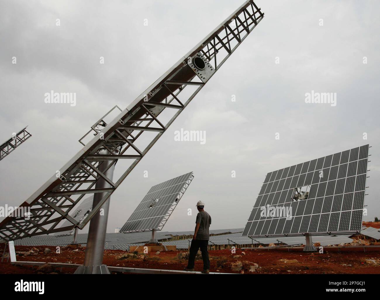 A view of the photovoltaic automatic tracing system in the 20-megawatt ...