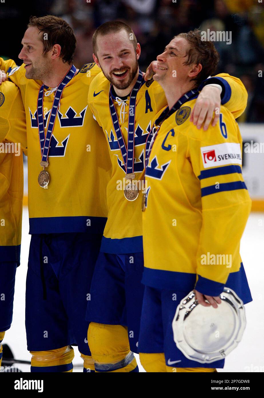 Sweden's Magnus Johansson, left, Niklas Persson, center, and Victor ...