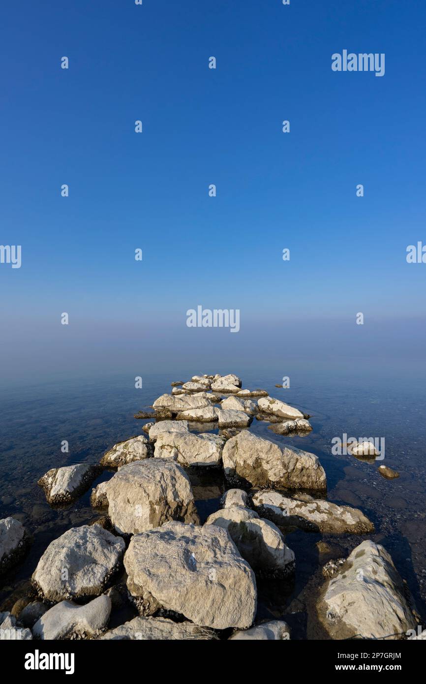 Fog and summer rocks hi-res stock photography and images - Alamy