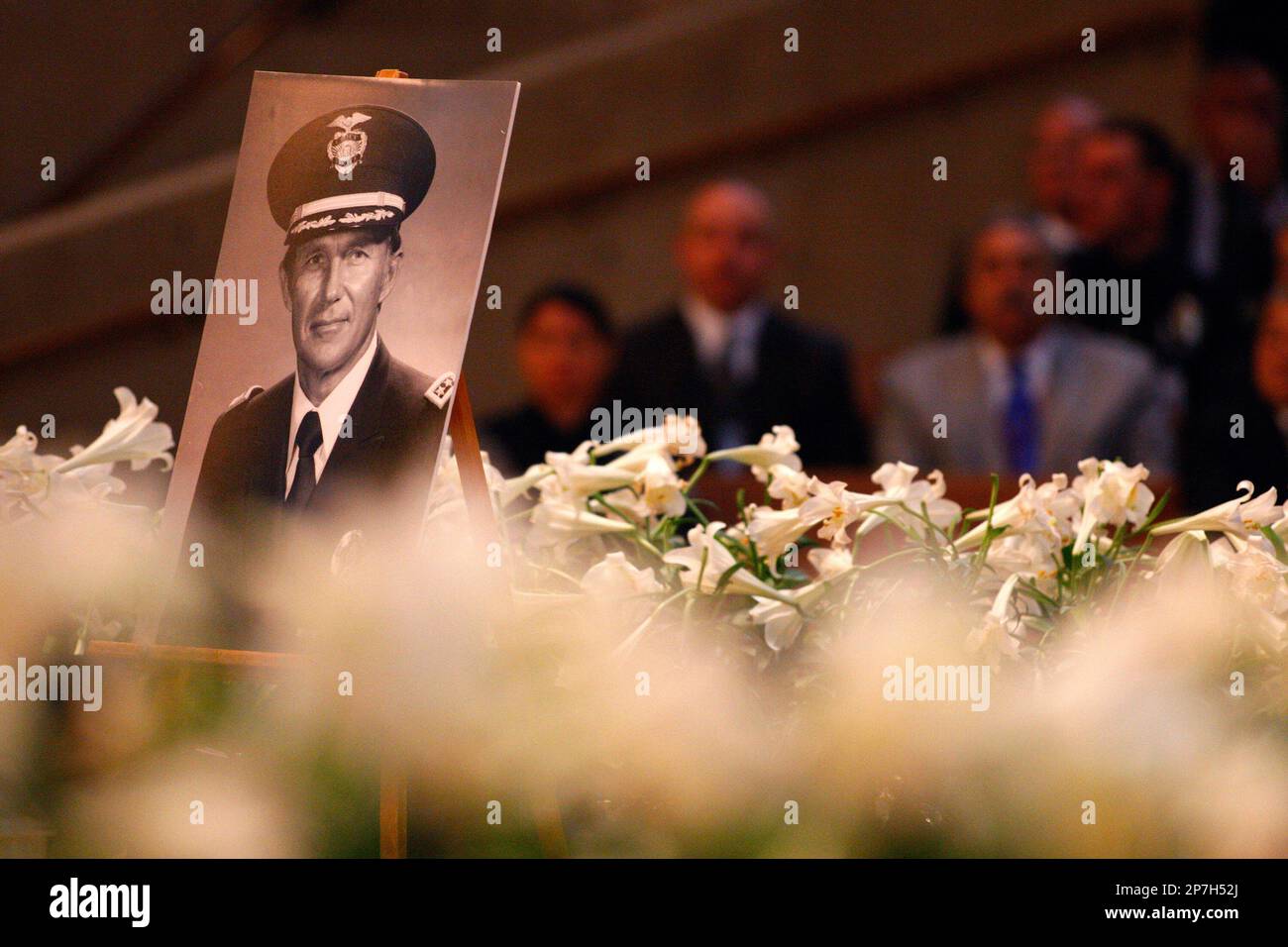 A photo of retired Los Angeles Police Chief Daryl Gates on display ...