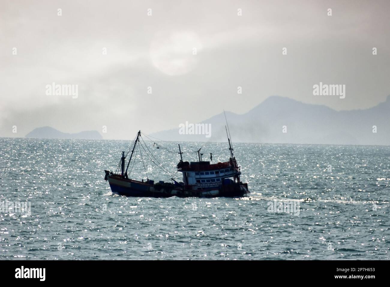 Marine fishing. Thai seiners in the South China Sea Stock Photo - Alamy