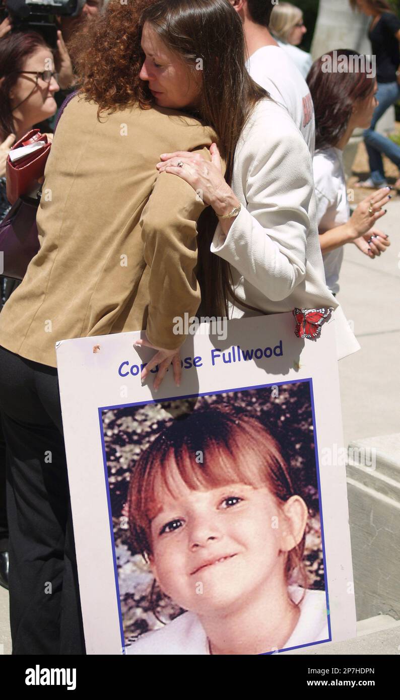 Ellen-Beth Fullwood hugs Deborah Silver, right, Wednesday, April 14 ...