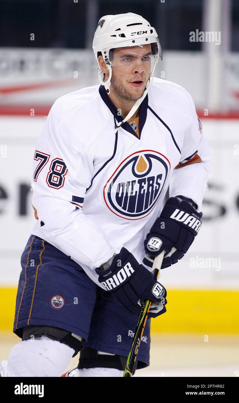 NHL player profile photo on Edmonton Oilers' Marc Pouliot during a ...