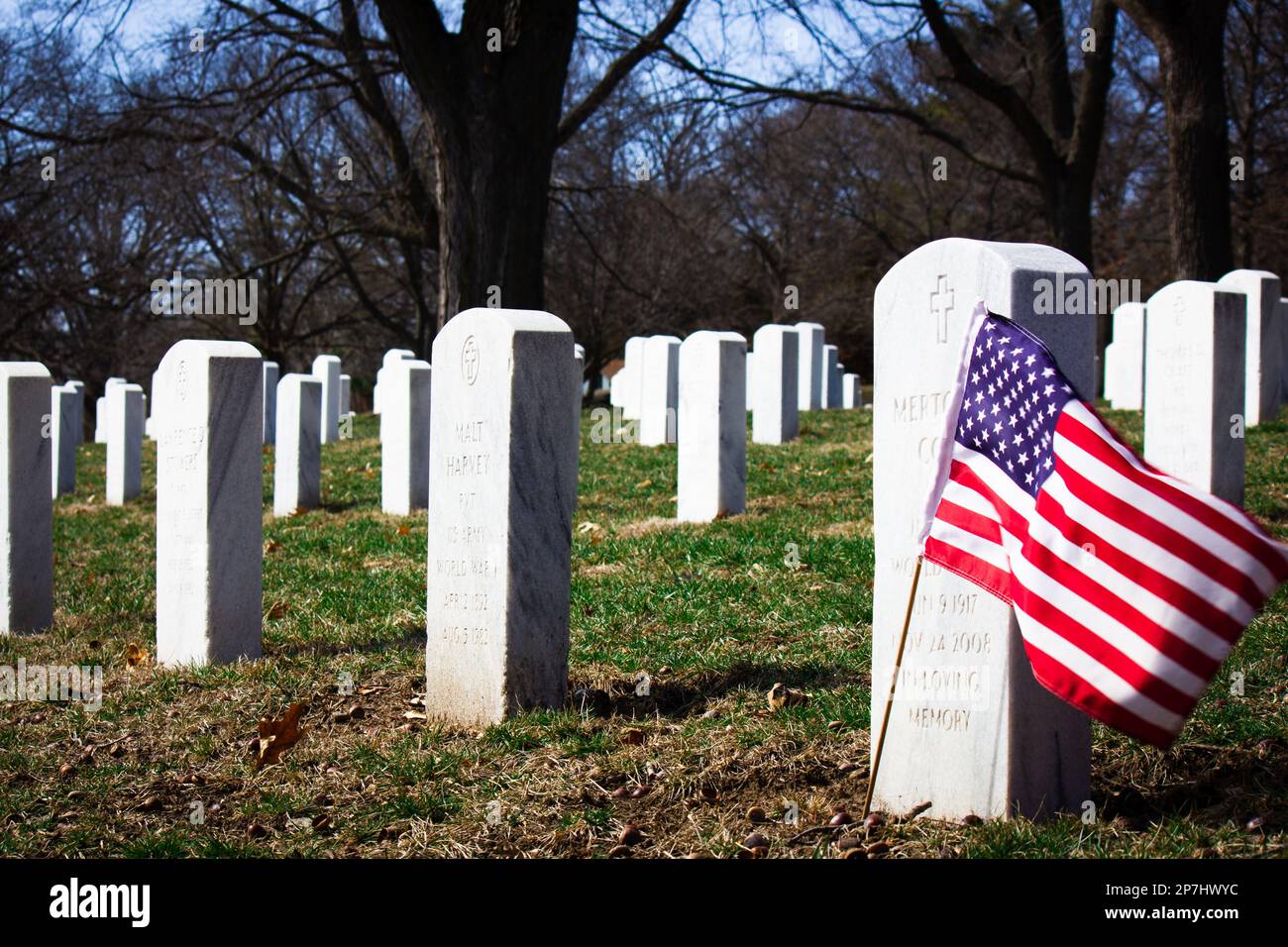 Cemetery fallen soldiers in hi-res stock photography and images - Alamy