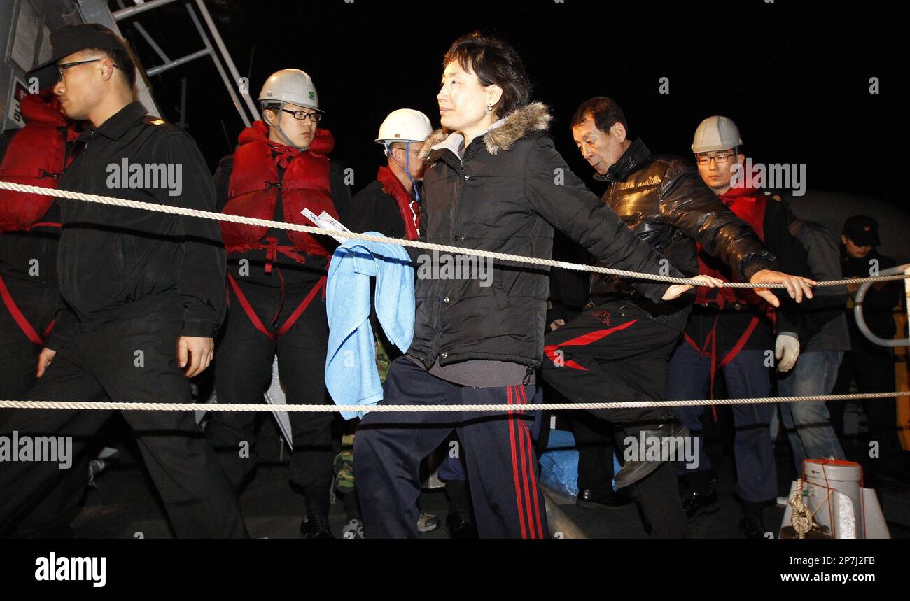 Family members of sailors of the sunken South Korean naval ship Cheonan ...