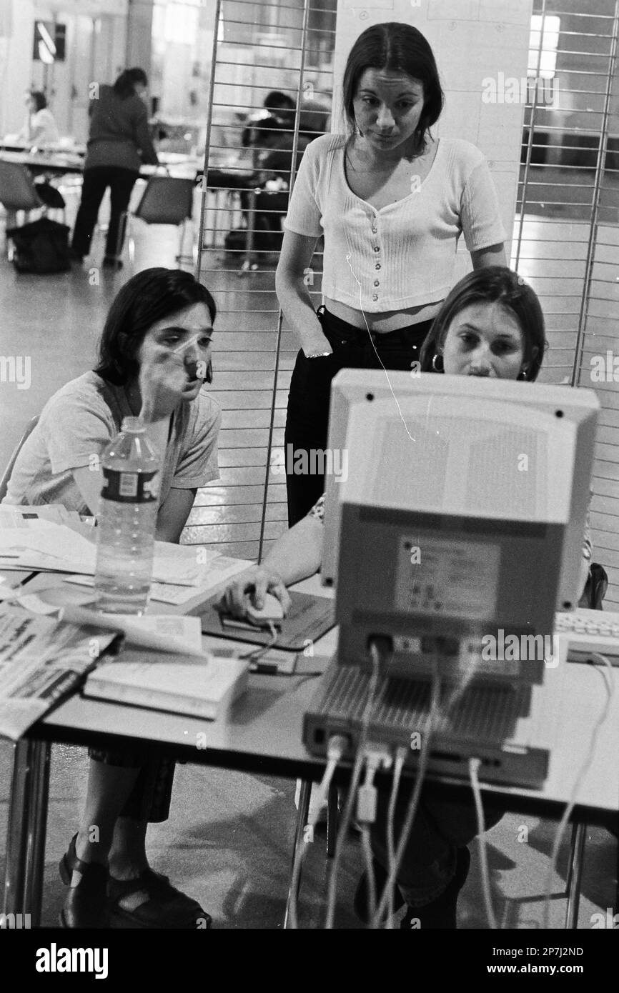 Centre de formation et de perfectionnement des journalistes hi-res ...