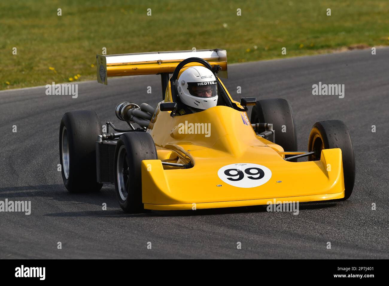 Geoff O'nion, Reynard SF77, HSCC Historic Formula Ford 2000 ...