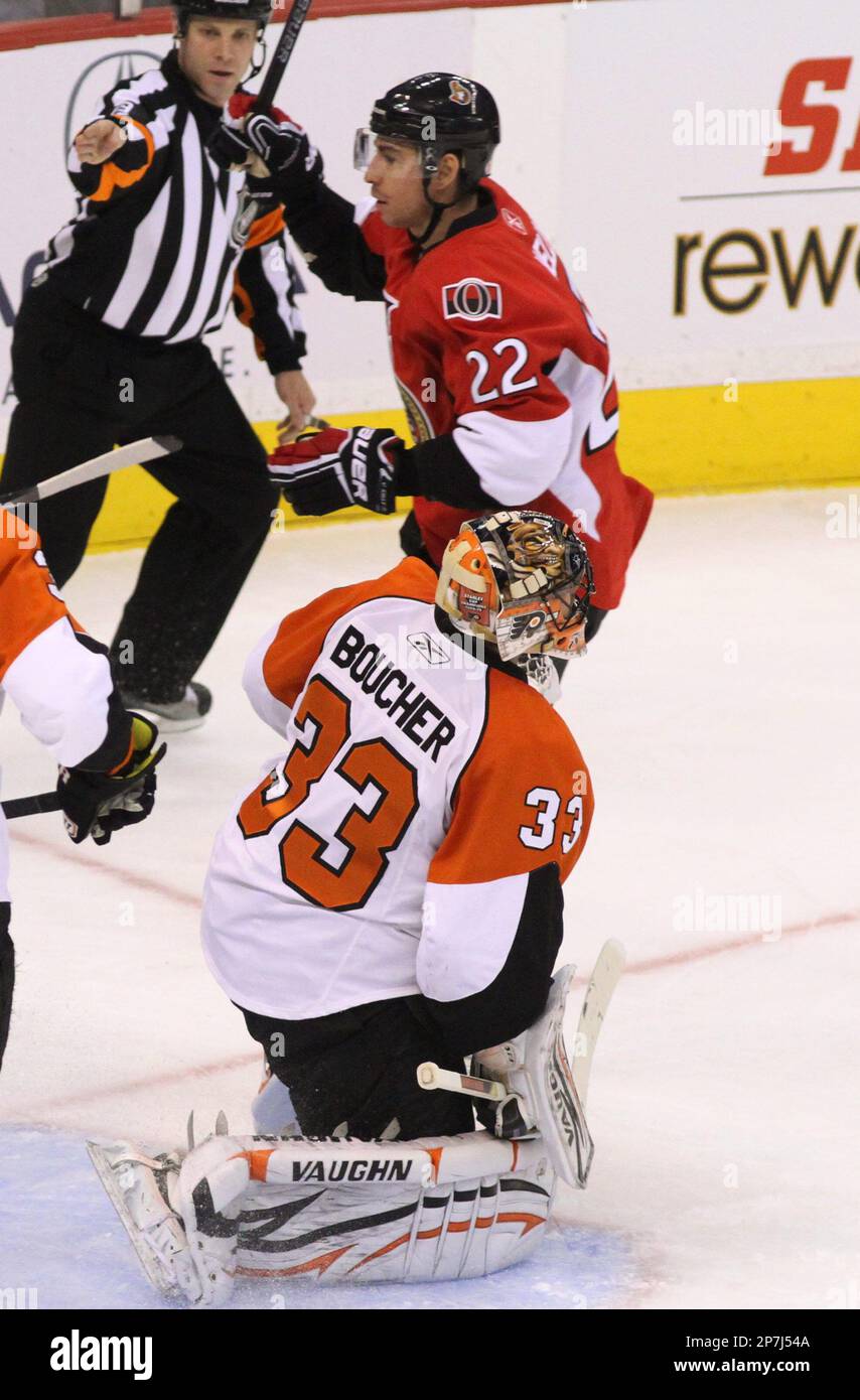 Philadelphia Flyers goaltender Brian Boucher (30) looks on as Ottawa ...