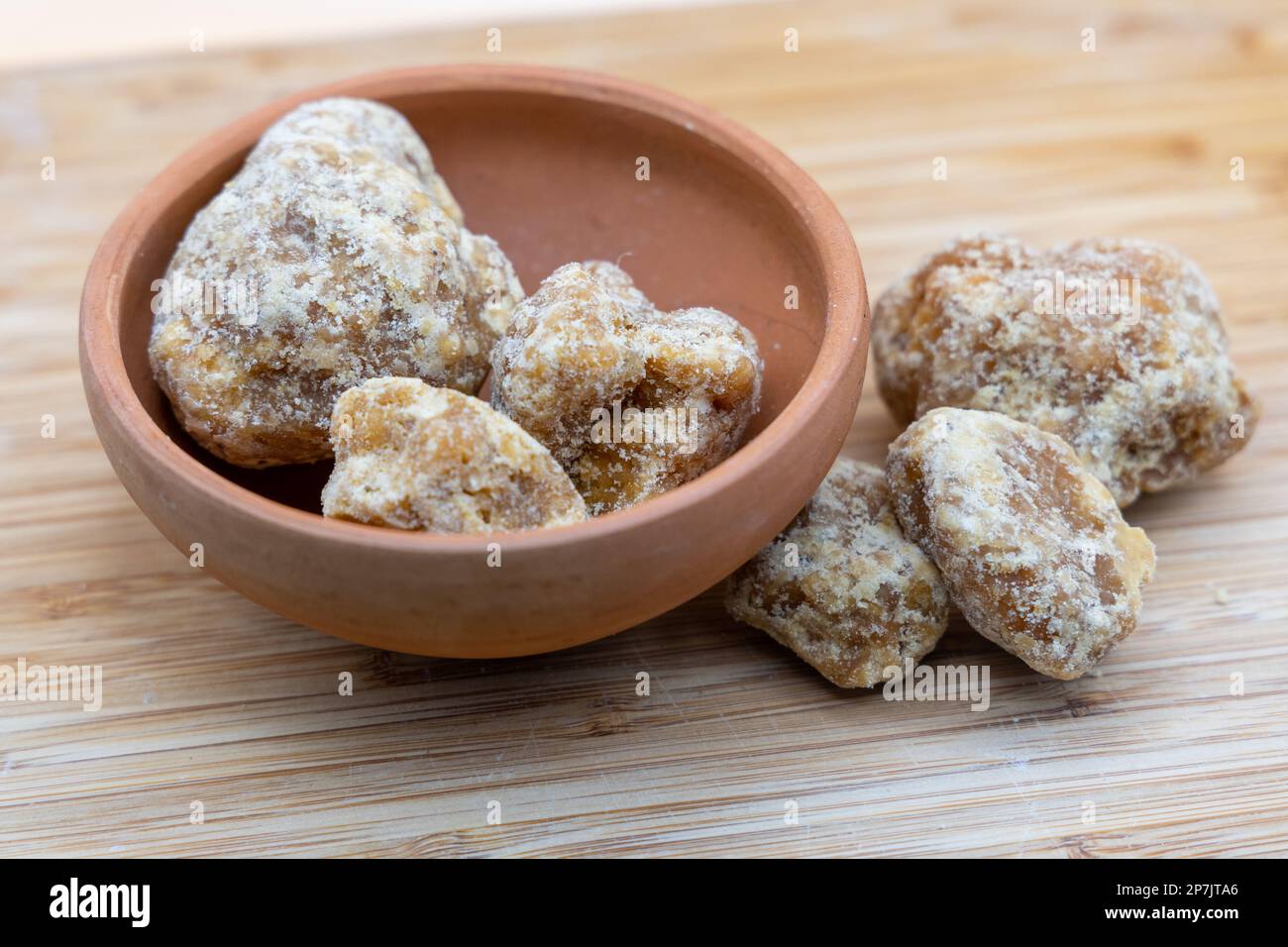 Pakistani Gur - Natural Sugar - Gur / goor / Fresh made from sugarcane ...