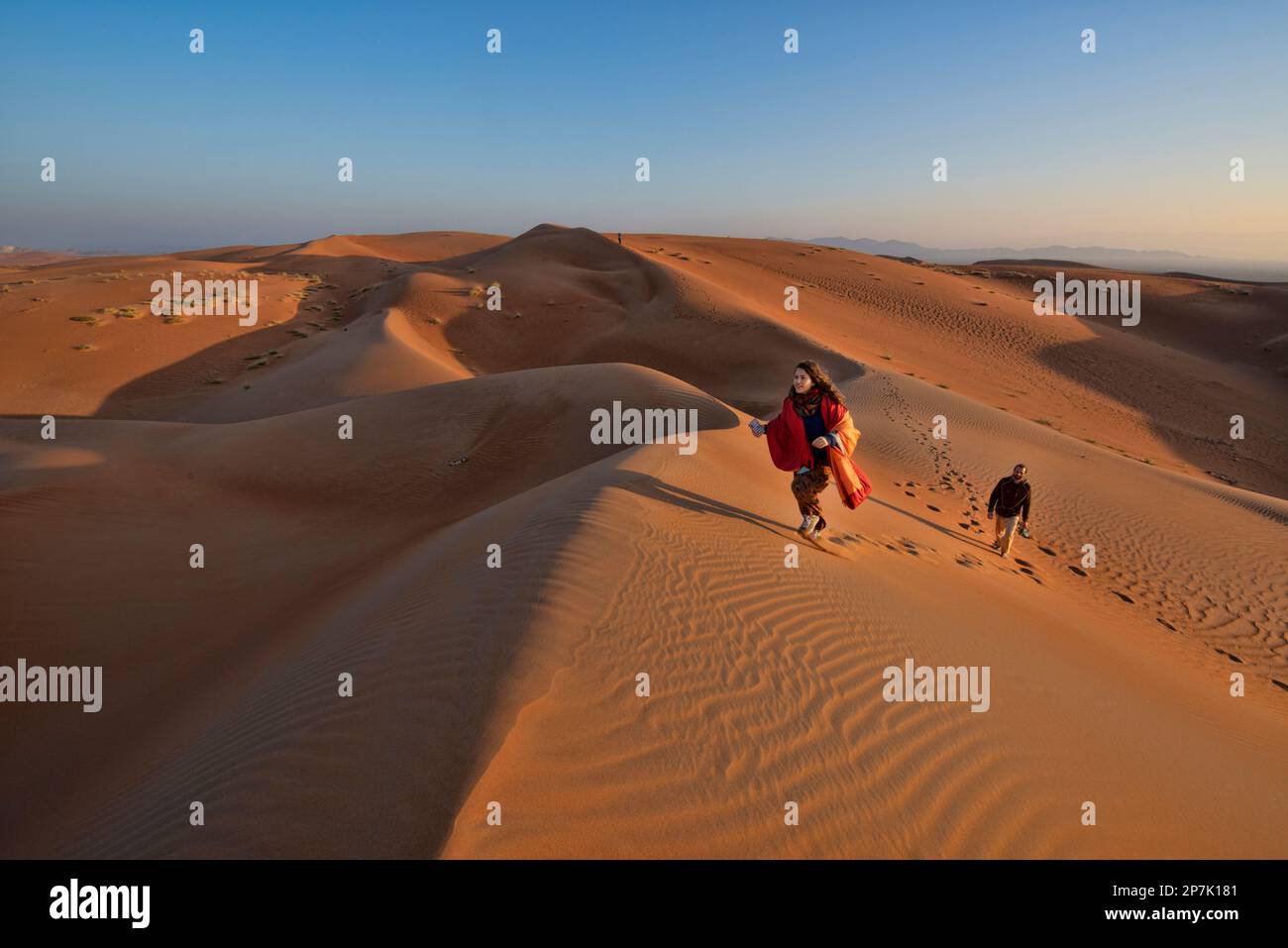 Desert solitude in the Wahiba Sands, Al Wasil, Oman Stock Photo - Alamy