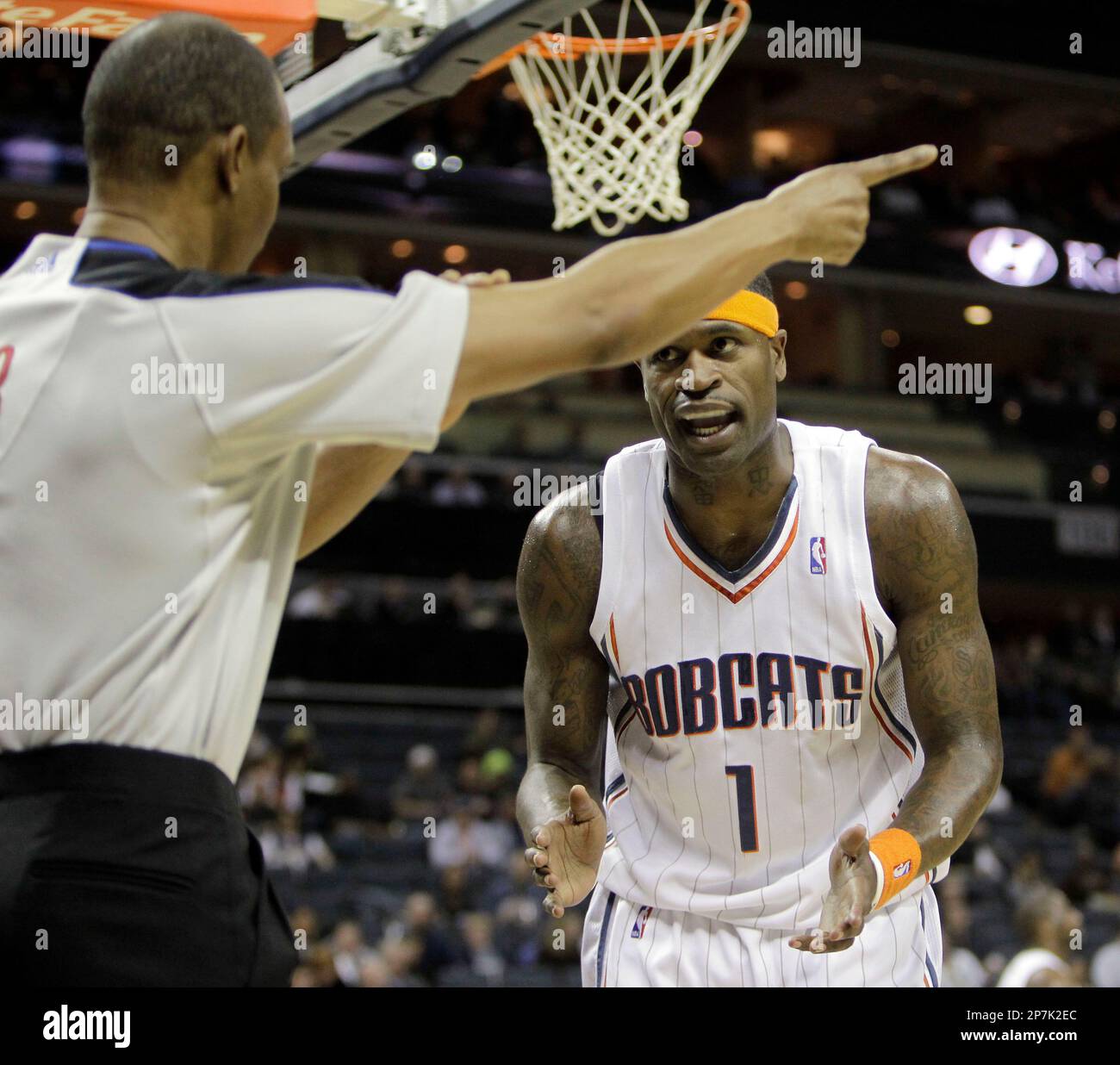 Charlotte Bobcats' Stephen Jackson argues a call with referee Eddie F ...