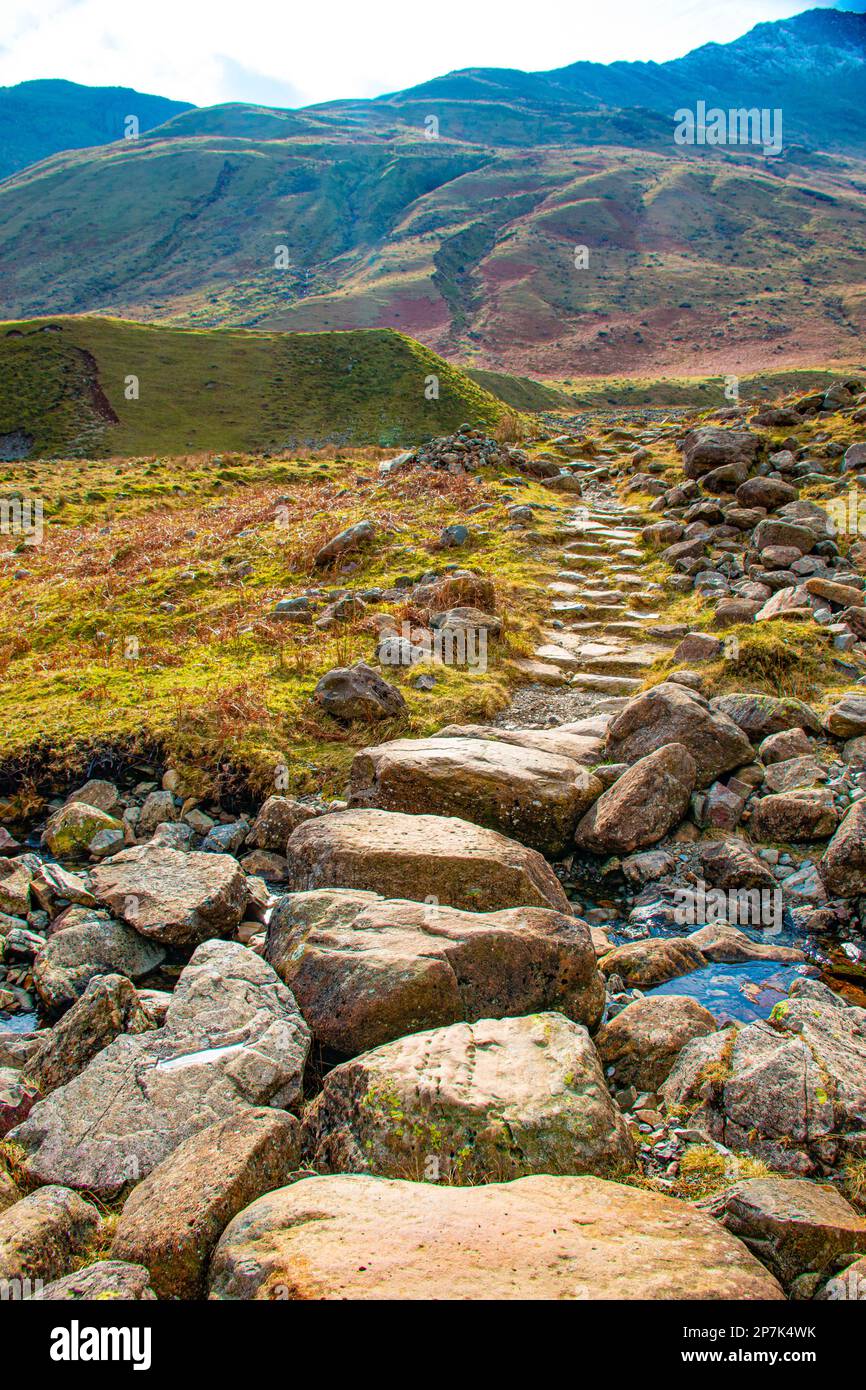 Beautiful Mickleden Valley, with views of Bowfell, Pike O'Stickle and ...