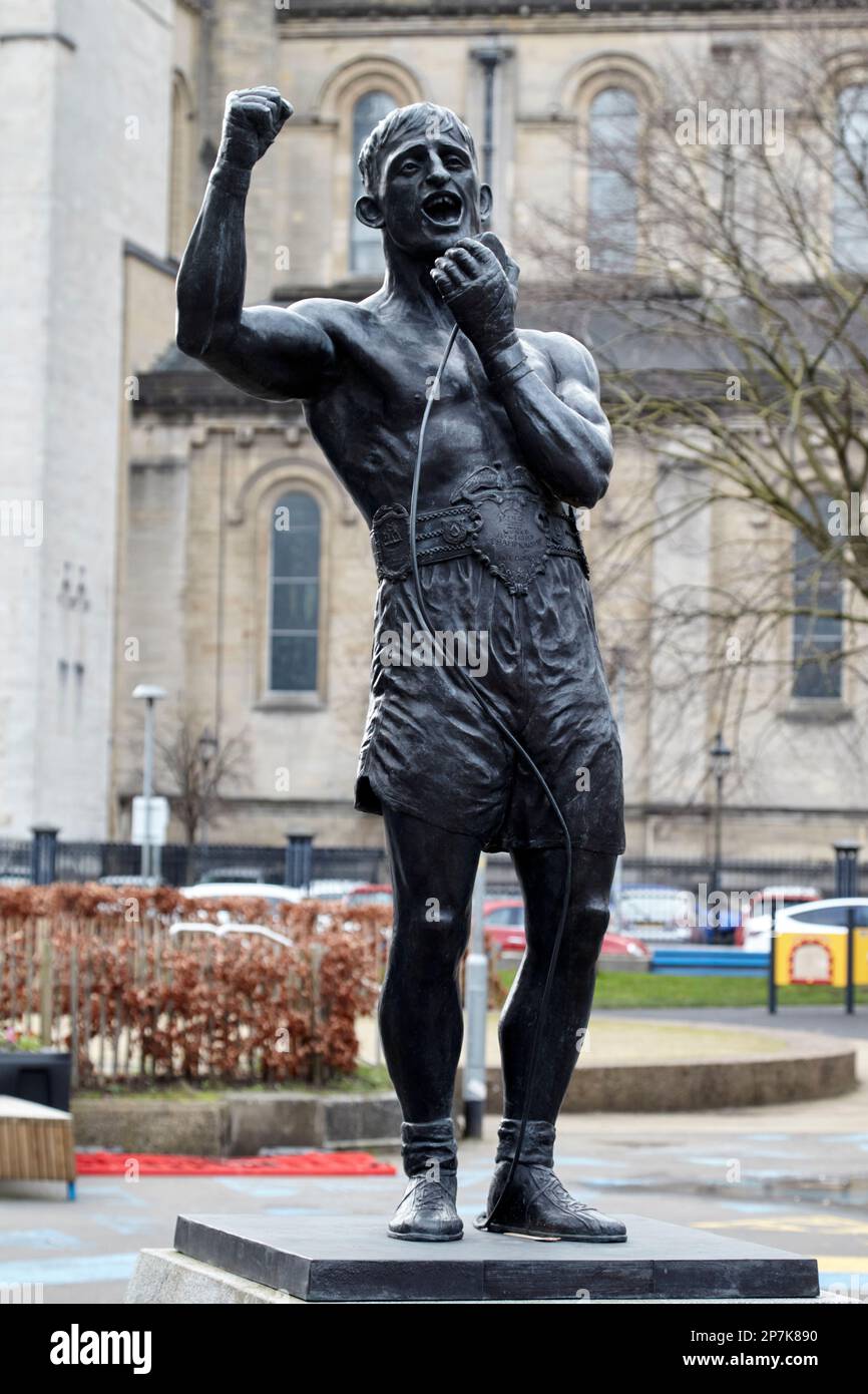 staue of belfast boxer rinty monaghan the first world champion from ...